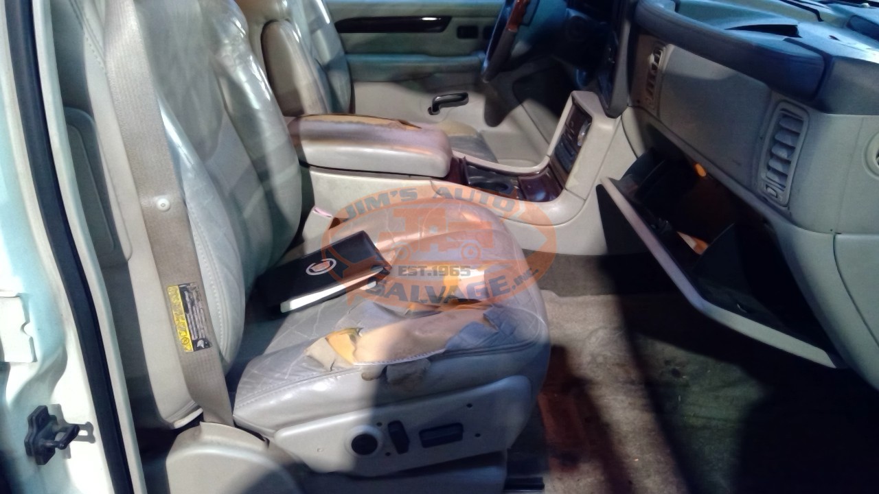 2003 CADILLAC ESCALADE ESV 03-06 Front Axle; W/o Protective Cover Axle ...
